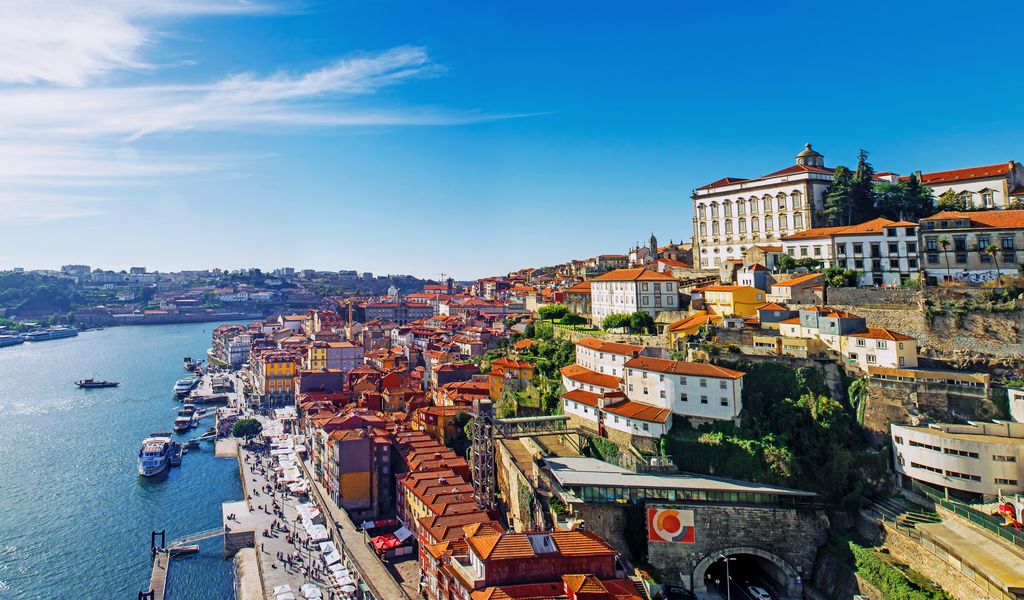 Portugisiska språkresor. Läs en språkkurs i Portugal - Blueberry Språkresor